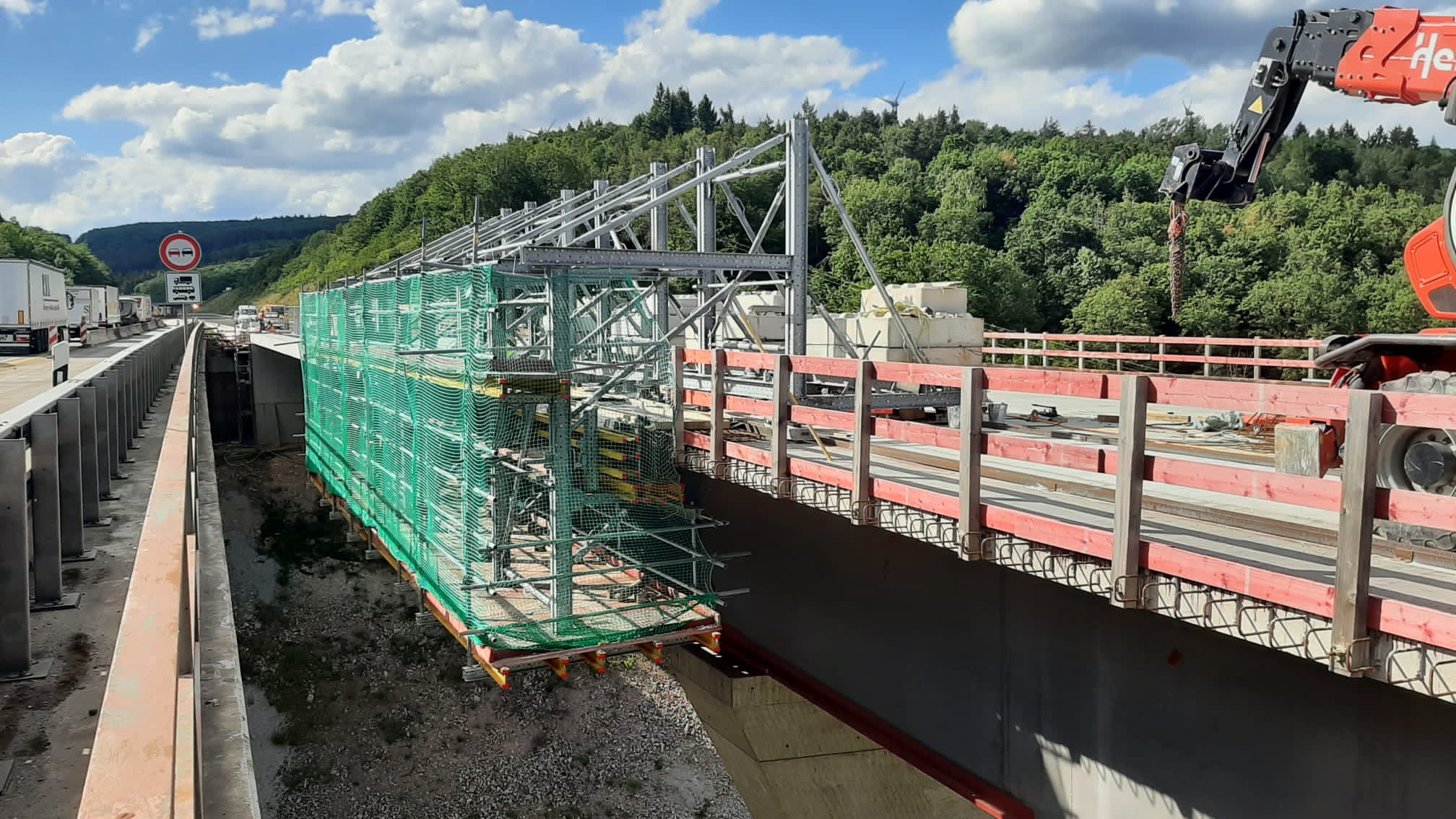 INFRA-KIT Parapet Traveller | Hünnebeck
